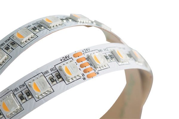 TONES - STRIP LED - Calm | Iluminación LED Targetti